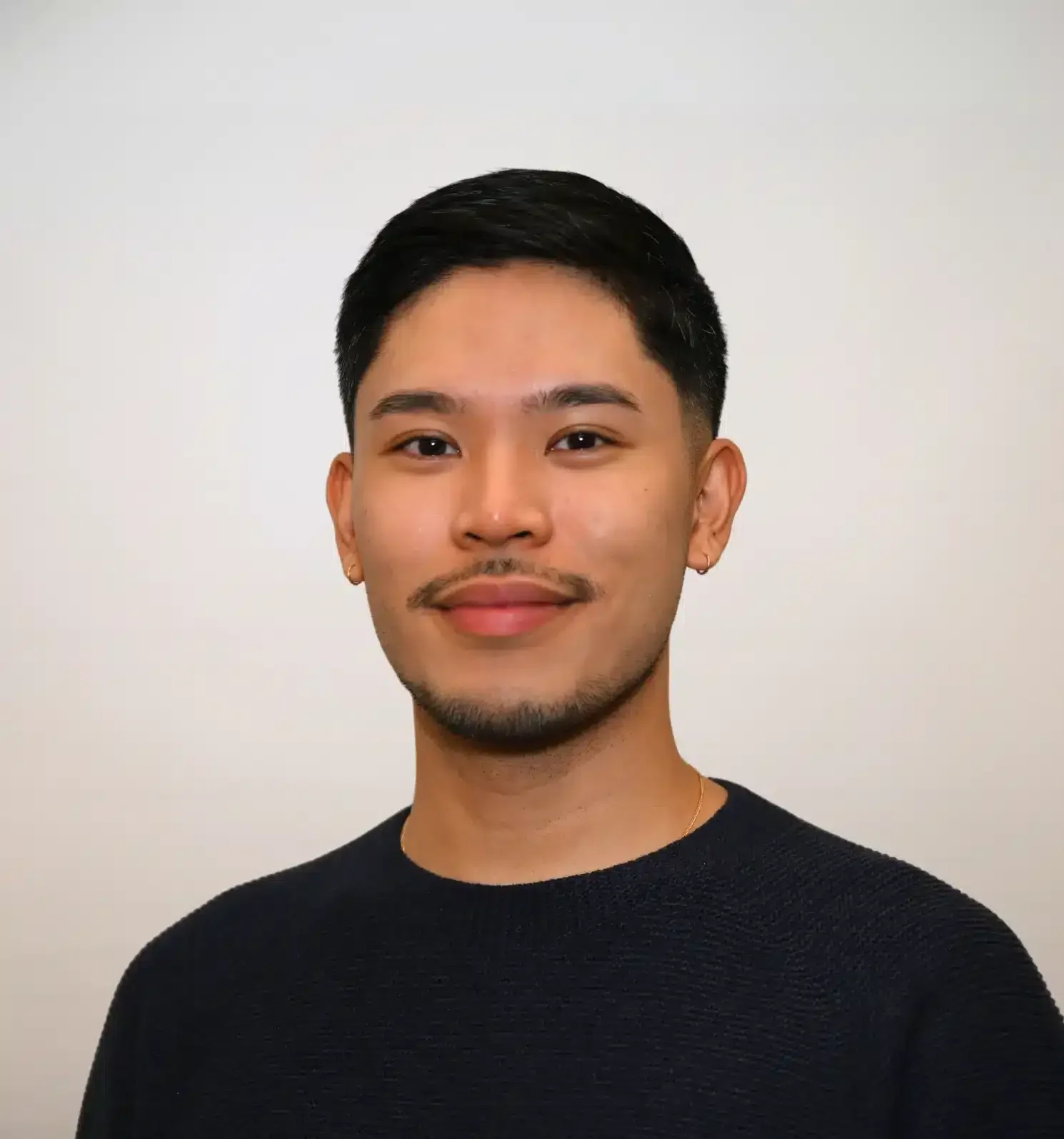 Alex Cruz, RP (Qualifying) - Building Bridges Psychotherapy